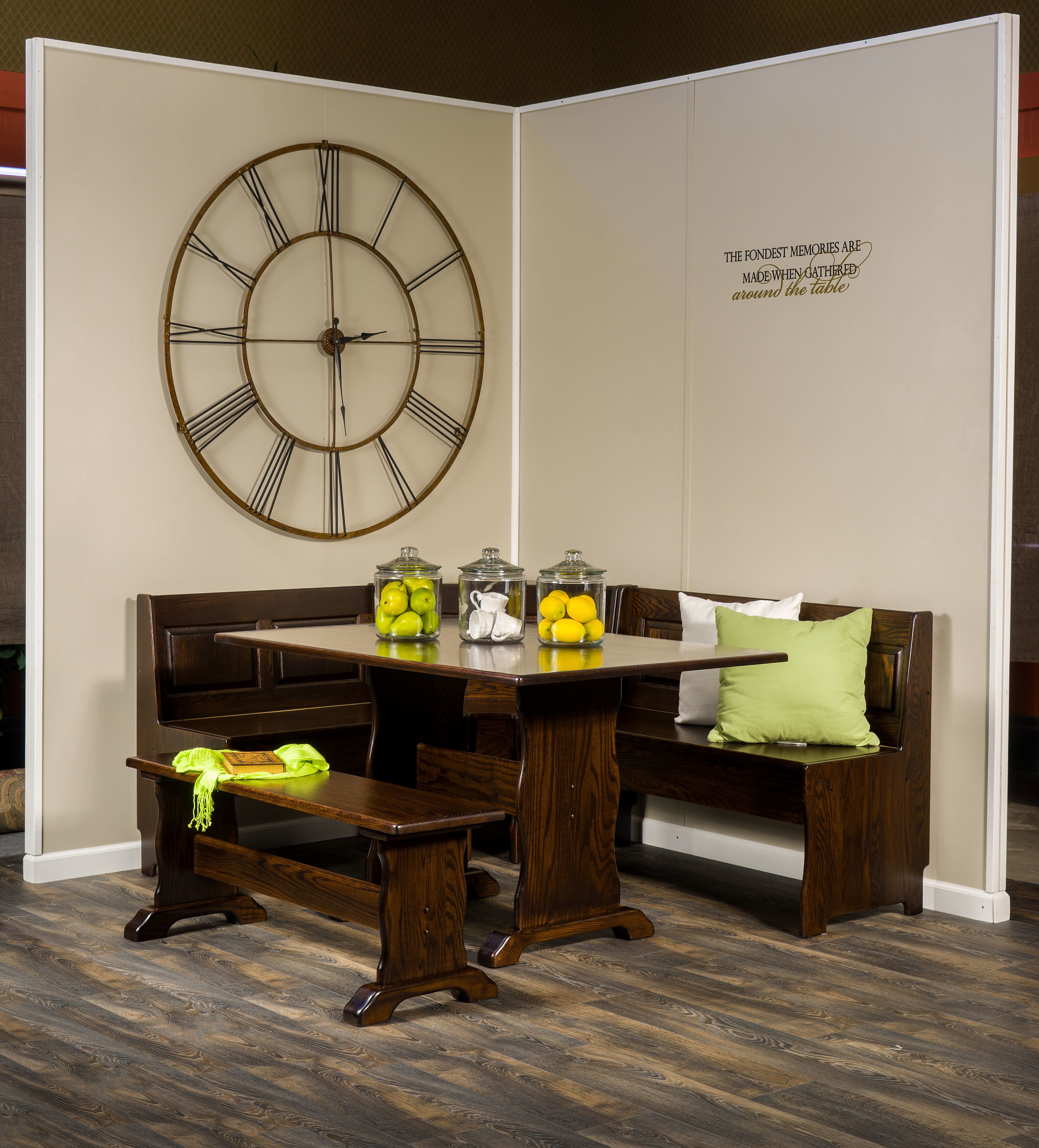 Space-Saving Traditional Nook Dining Set | DutchCrafters