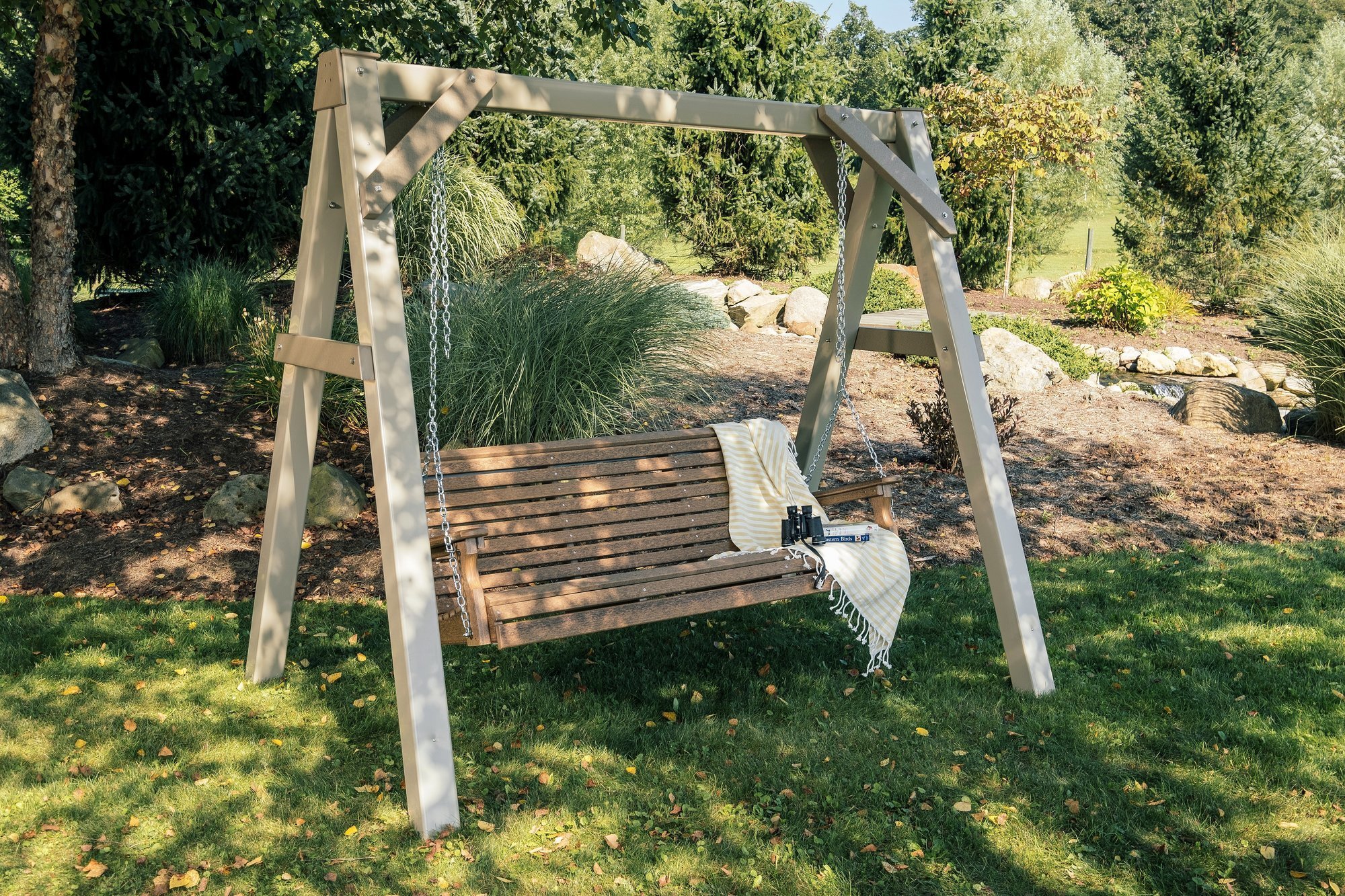 LuxCraft 5 Plain Poly Swing from DutchCrafters Amish Furniture