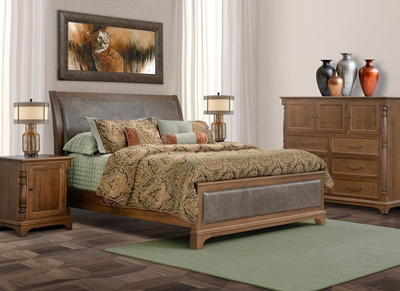 Amish Kenoska Leather Upholstered Sleigh Bed